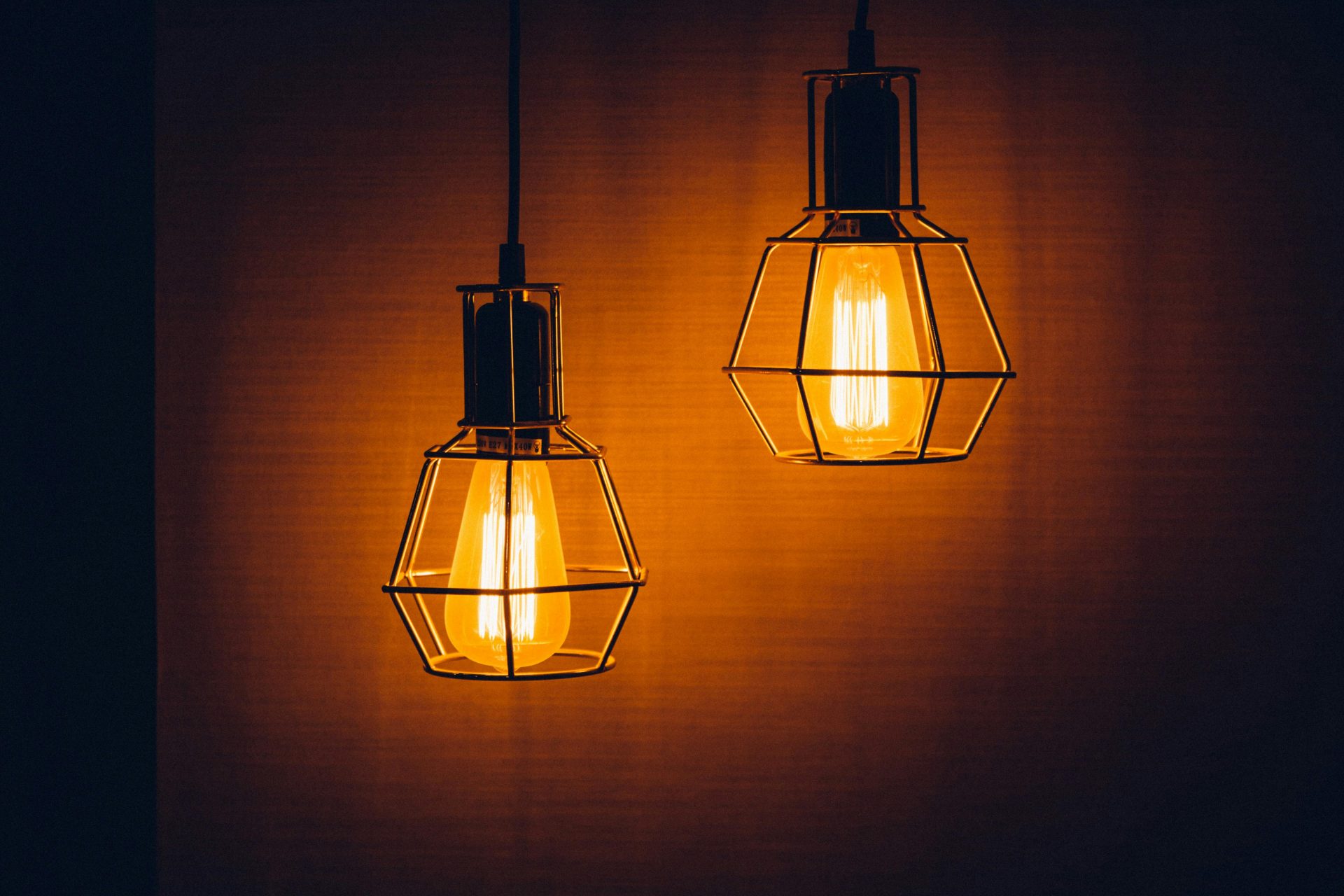 The Evolution of Lighting Technology: From Incandescent to Smart LEDs ...